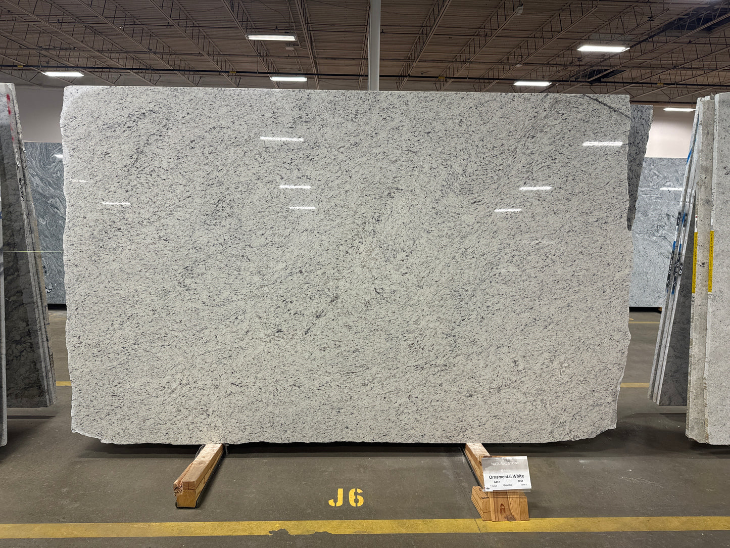 Ornamental White – Daltile Philadelphia